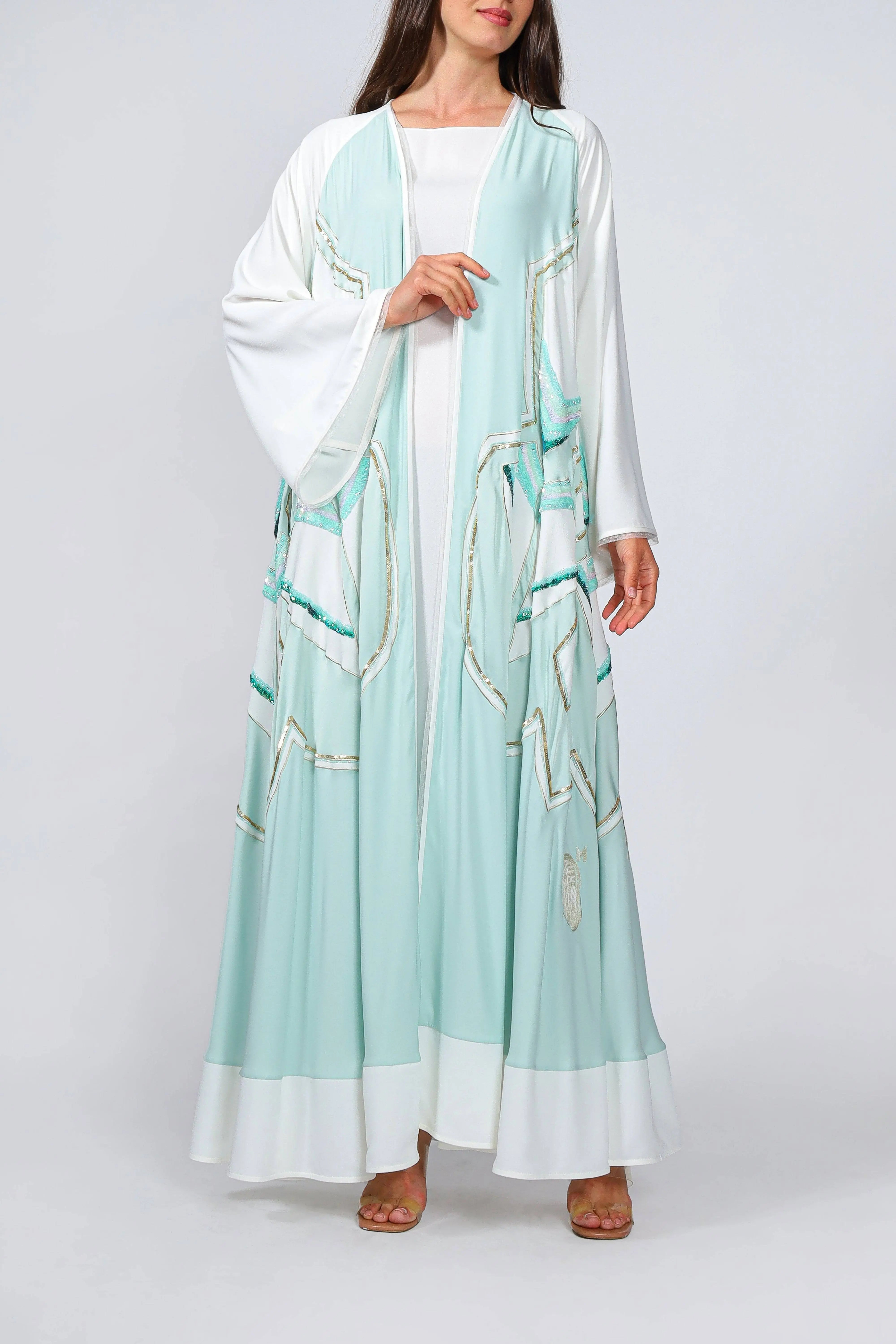 Sui Abaya | Luxurious Hand Embroidered Abaya in UAE